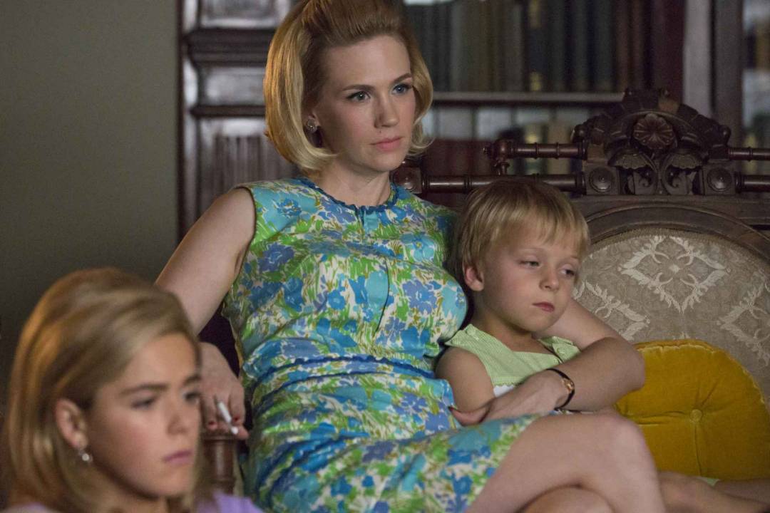 13 Signs Of A Toxic Parent and How They Damage Their Children